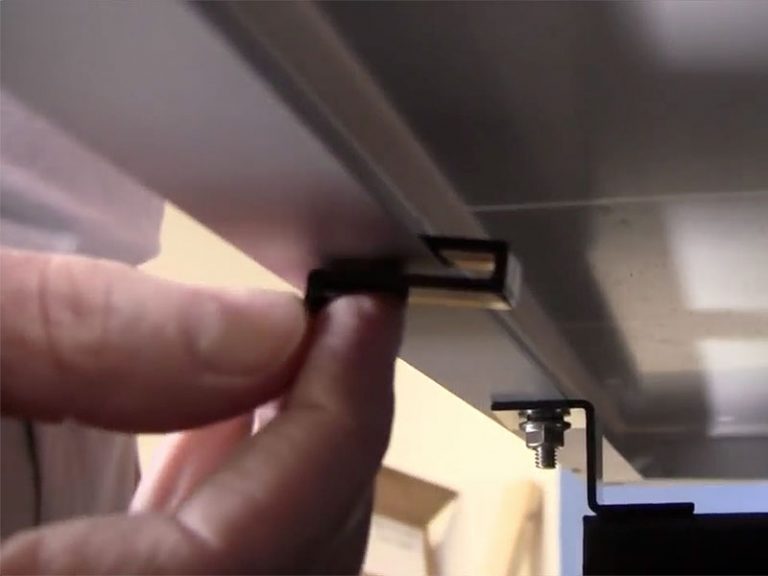 Solar Panel Mesh Clips Solar Panel Mesh Clips – Prevent Nesting & Panel ...